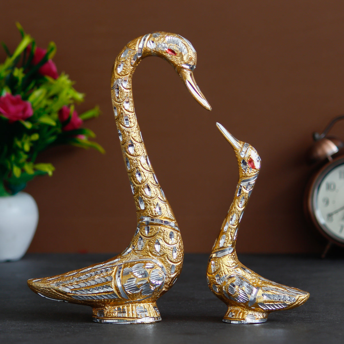 Loving Golden Swan Couple Metal Handcrafted Decorative Figurine ...