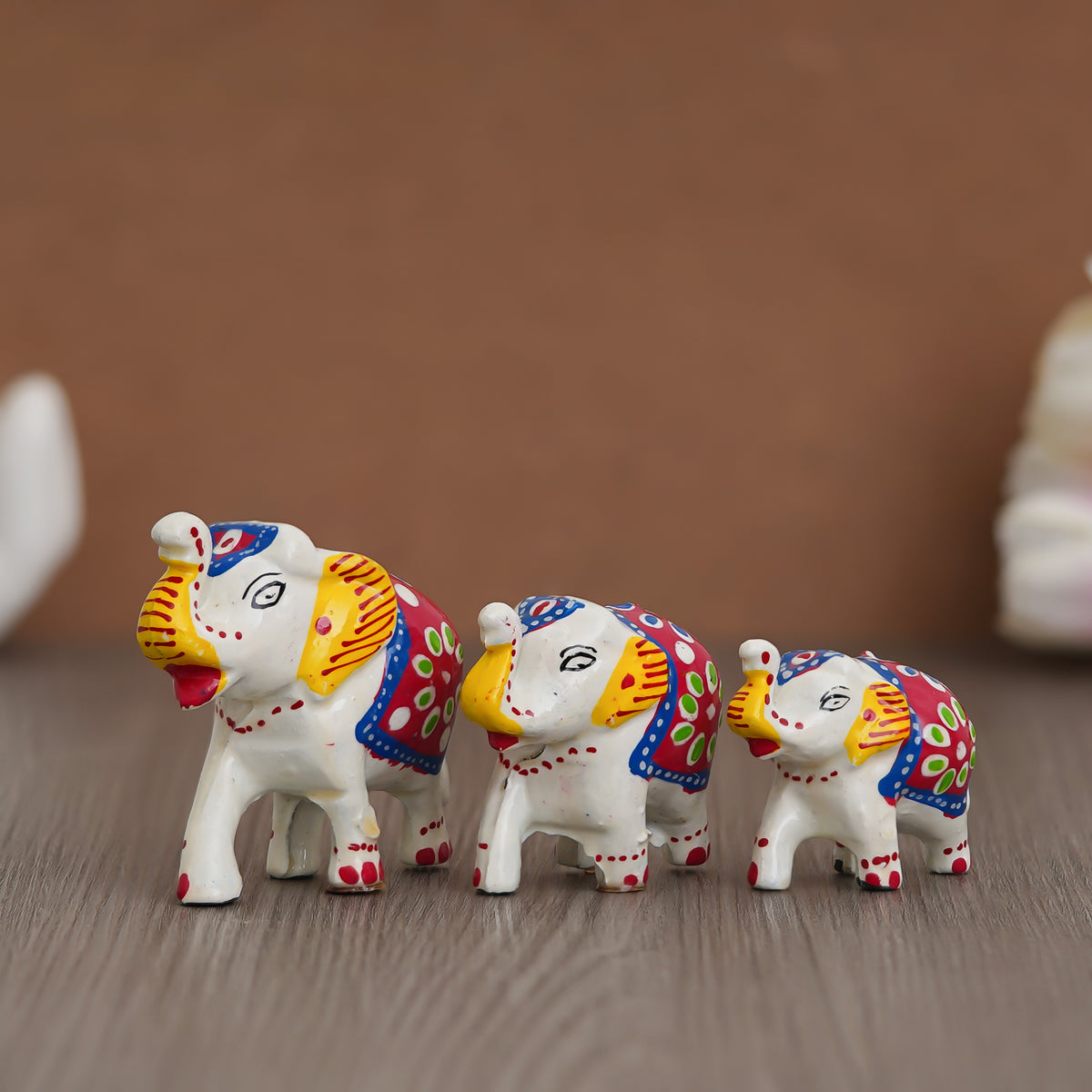 Set of 3 Designer Elephant Showpiece Animal Figurines- Multicolor ...